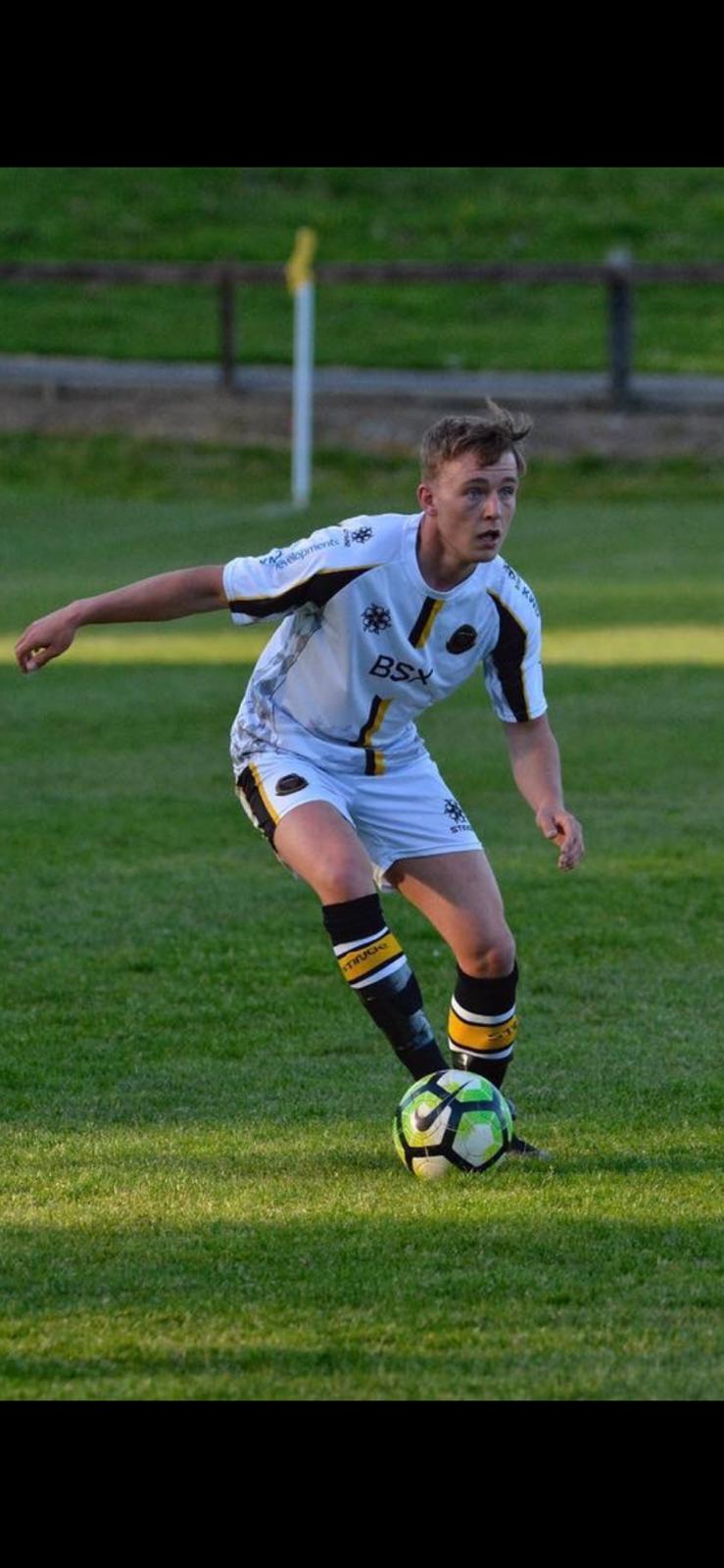 MAX GILBERT JOINS MOUSEHOLE'S HIGH-FLYING SQUAD - MOUSEHOLE AFC